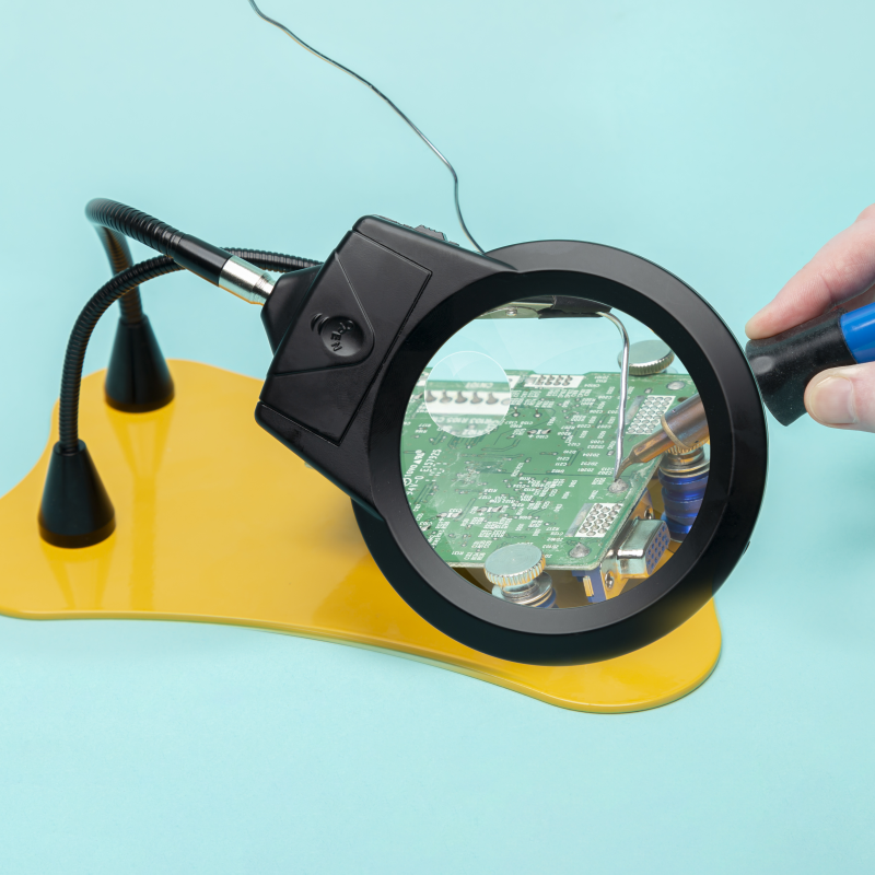Modelcraft Magnetic Soldering & Work Station | Shesto