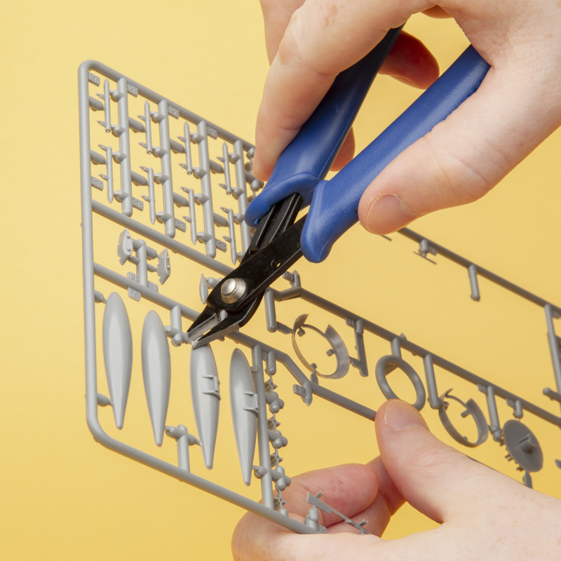 Modelcraft Essential Modelling Kit | Shesto