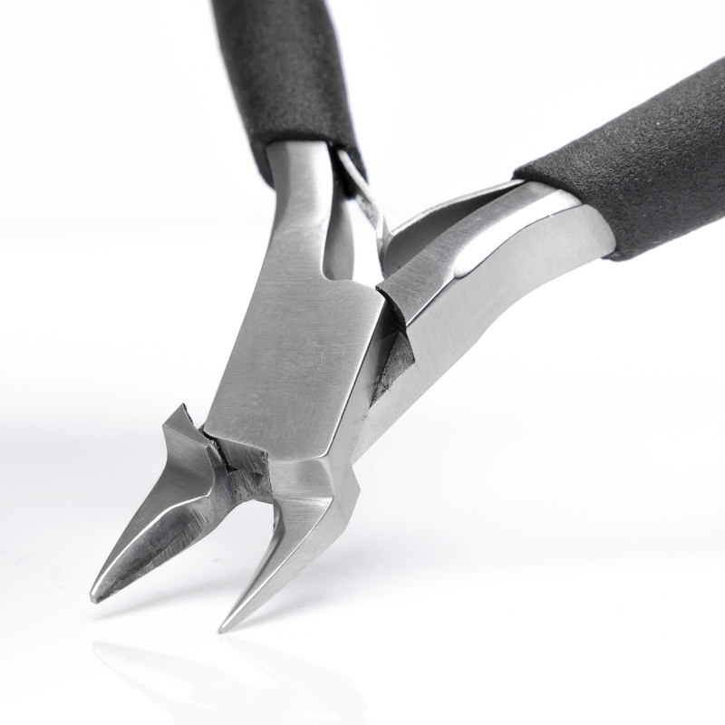 Modelcraft Precision Angled Cutter | Shesto